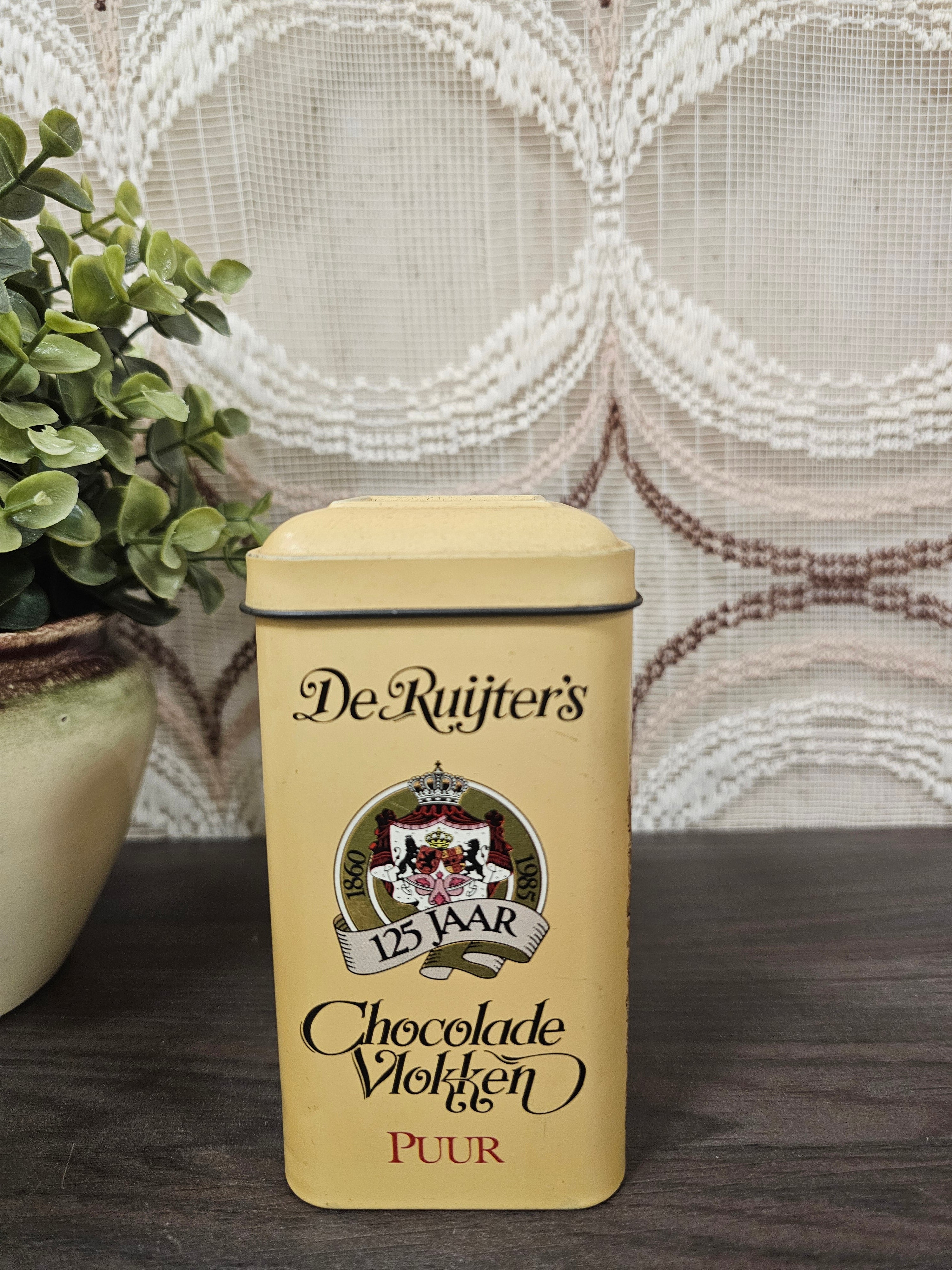 De Ruijter's blik chocolade vlokken puur – Het is Vintastisch